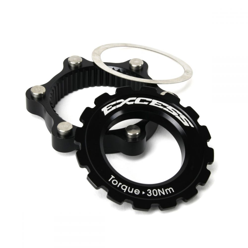 EXCESS CENTER LOCK ISO ADAPTER Color Black